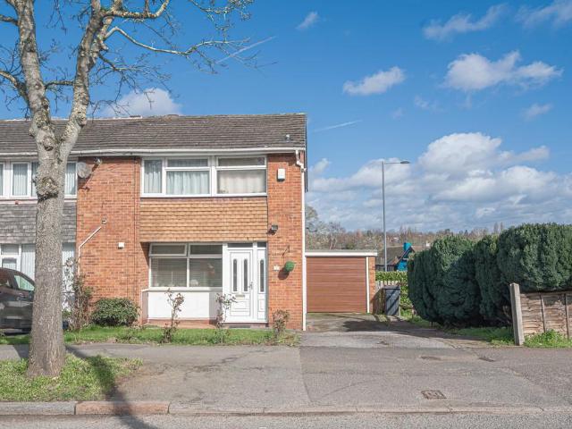 3 bedroom end of terrace house for sale