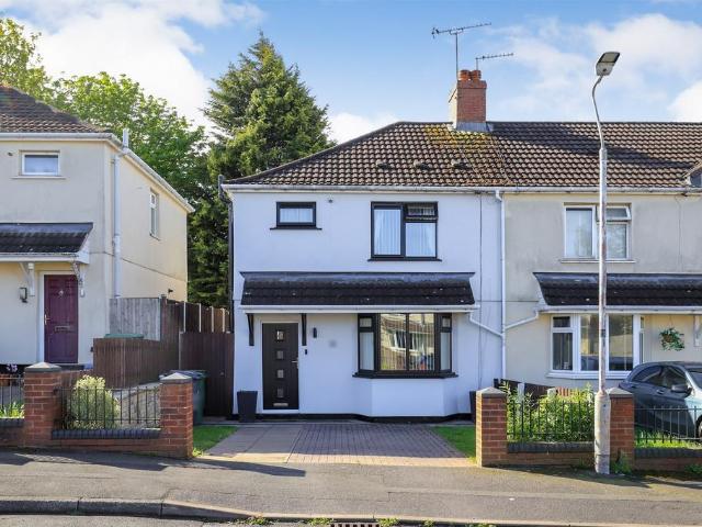 3 bedroom end of terrace house for sale