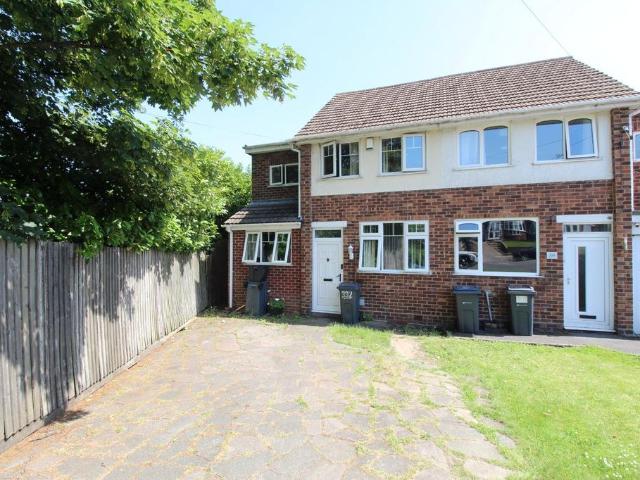 3 bedroom end of terrace house for sale