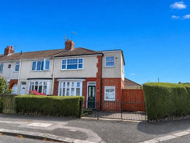 3 bedroom end of terrace house for sale