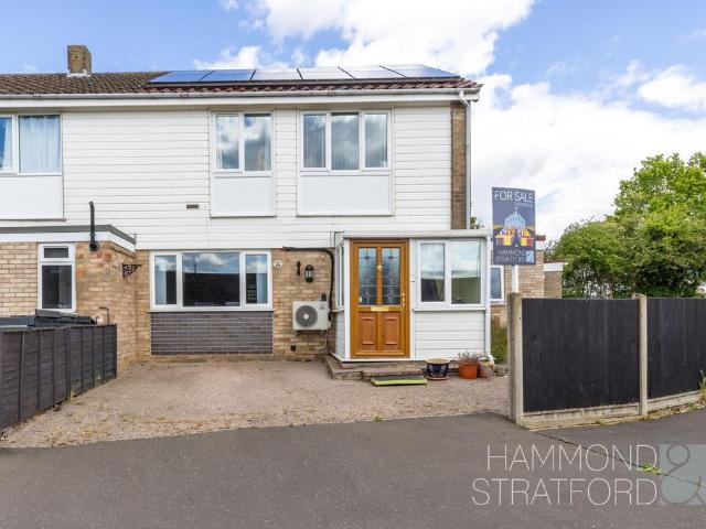 3 bedroom end of terrace house for sale