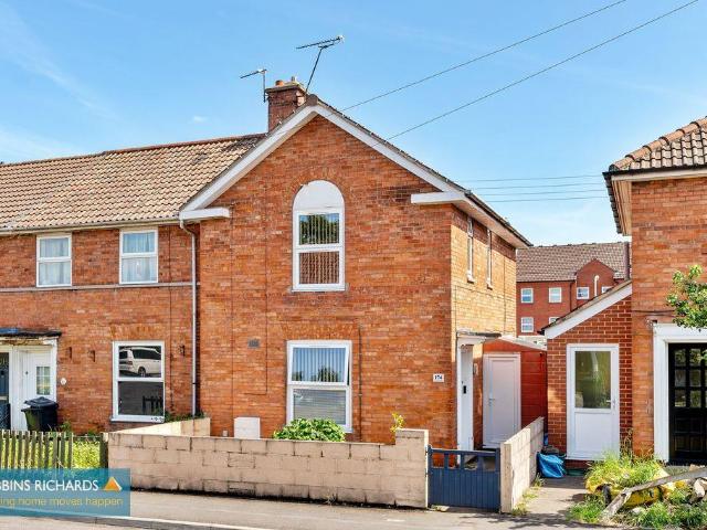 3 bedroom end of terrace house for sale
