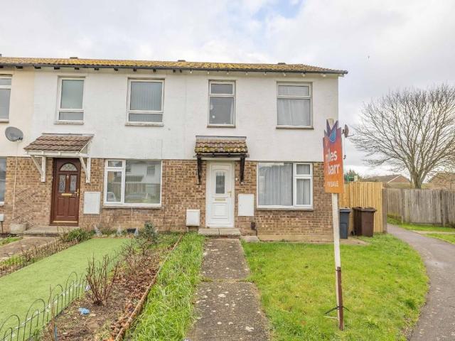 3 bedroom end of terrace house for sale