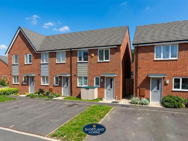3 bedroom end of terrace house for sale