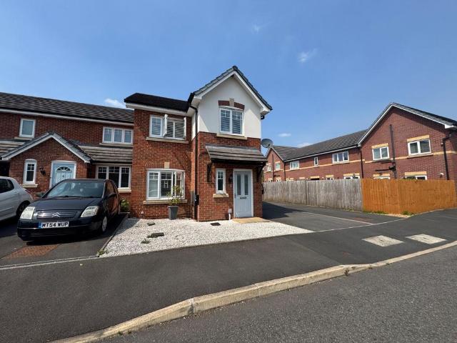 3 bedroom end of terrace house for sale