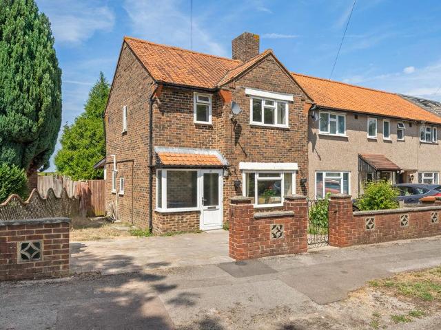 3 bedroom end of terrace house for sale