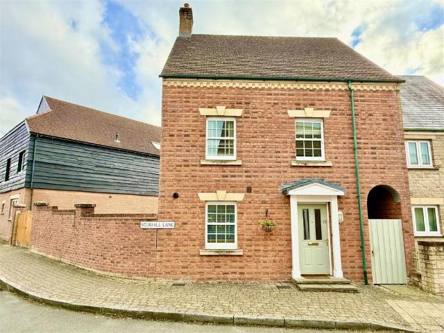 3 bedroom end of terrace house for sale