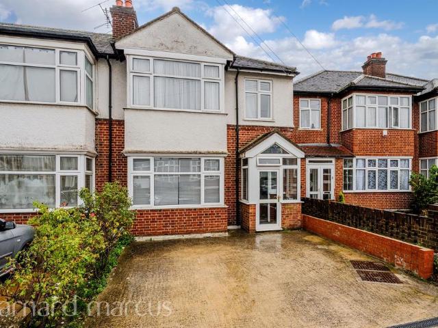 3 bedroom end of terrace house for sale