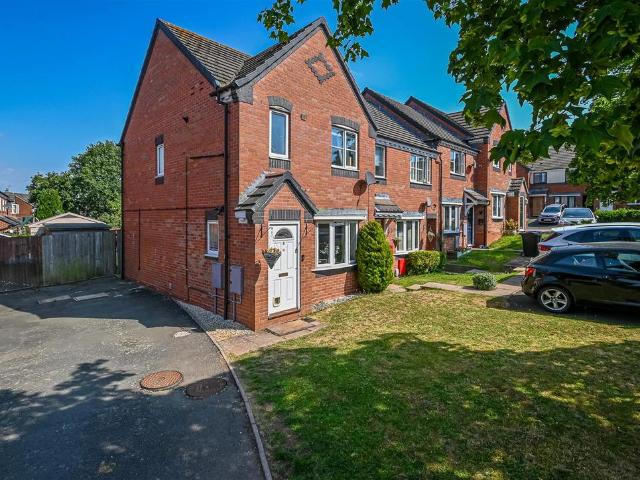 3 bedroom end of terrace house for sale