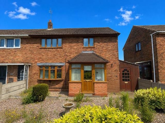 3 bedroom end of terrace house for sale
