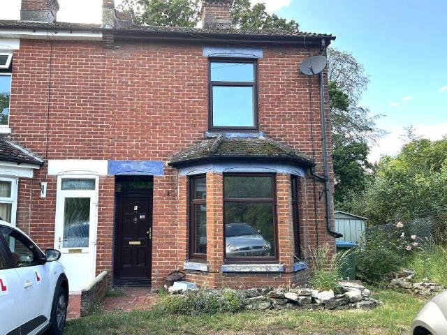 3 bedroom end of terrace house for sale