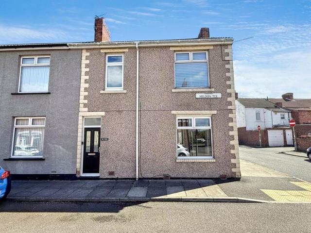 3 bedroom end of terrace house for sale