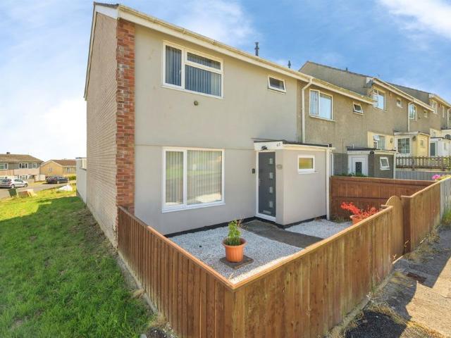 3 bedroom end of terrace house for sale