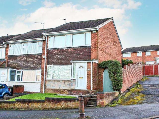 3 bedroom end of terrace house for sale