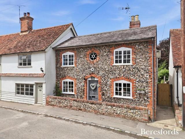 3 bedroom end of terrace house for sale
