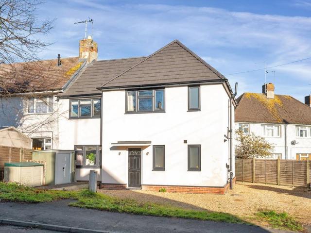 3 bedroom end of terrace house for sale