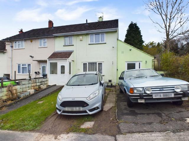 4 bedroom end of terrace house for sale