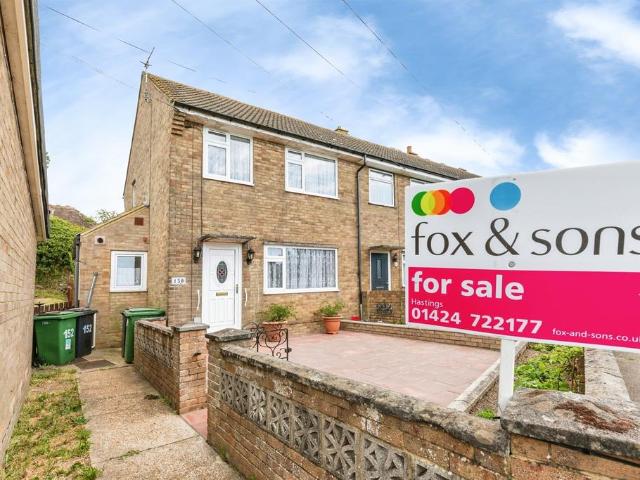 3 bedroom end of terrace house for sale