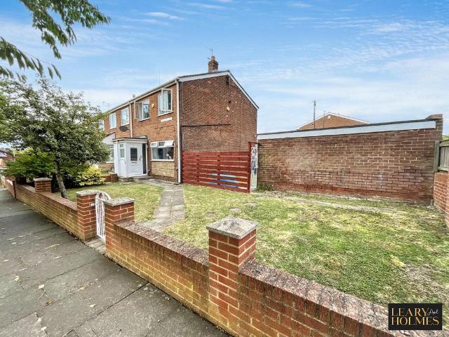 3 bedroom end of terrace house for sale