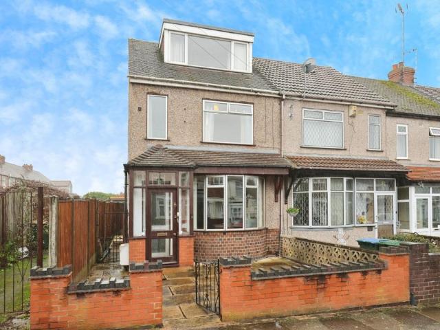 3 bedroom end of terrace house for sale
