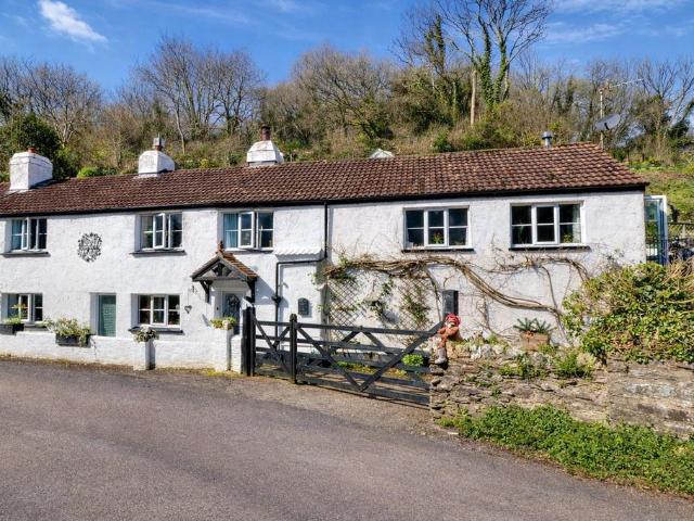 3 bedroom cottage for sale