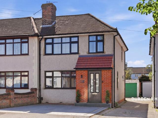 3 bedroom end of terrace house for sale