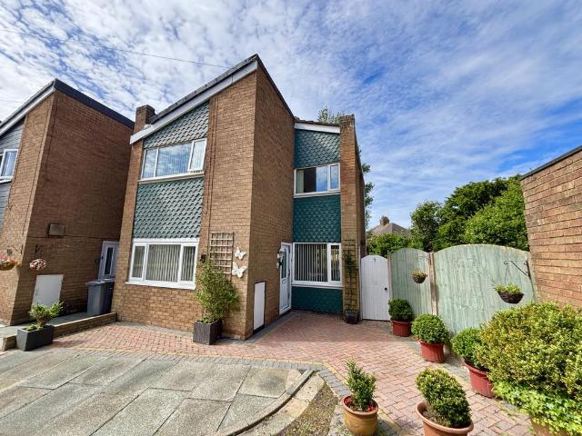 3 bedroom end of terrace house for sale