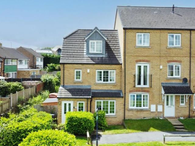3 bedroom end of terrace house for sale