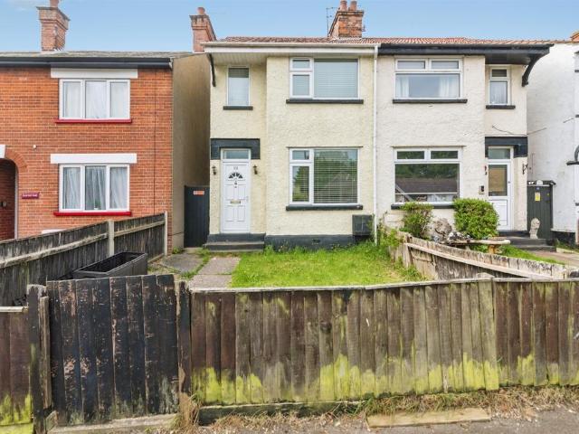 3 bedroom end of terrace house for sale