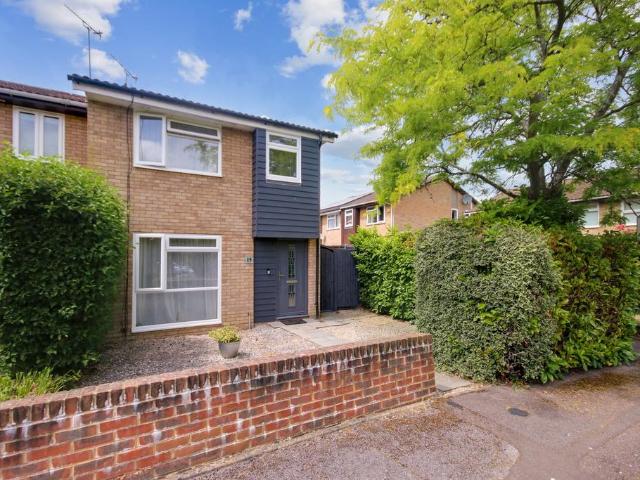 3 bedroom end of terrace house for sale
