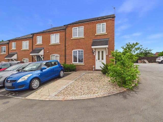 3 bedroom end of terrace house for sale
