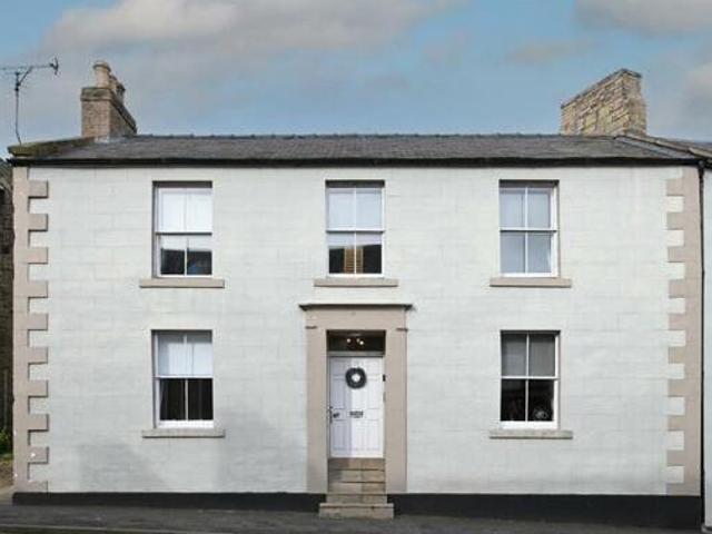 3 Bedroom End Of Terrace House For Sale In 29 High Street