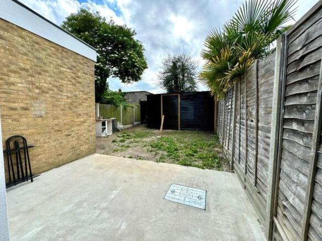 3 bedroom end of terrace house for sale in 7 Hamstel Road, Southend on Sea, SS2