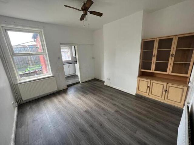 3 bedroom end of terrace house for sale in 7 Swarcliffe Road, Darnall, Sheffield S9 3FA, S9