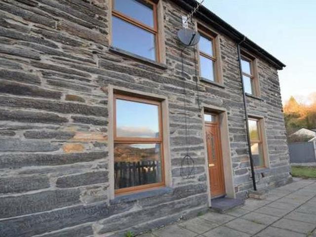 3 bedroom end of terrace house for sale in 4 Pant Terrace Penrhyndeudraeth LL48