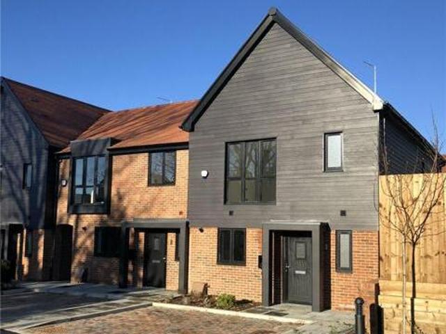 3 Bedroom End Of Terrace House For Sale In Codicote, Hitchin
