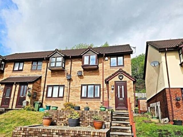 3 Bedroom End Of Terrace House For Sale In Coed y cwm