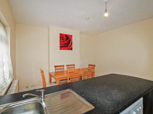 3 bedroom end of terrace house for sale in Colindale Avenue, Colindale, London, NW9