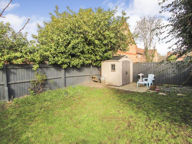 3 bedroom end of terrace house for sale in Columbine Close, Bedford, MK41