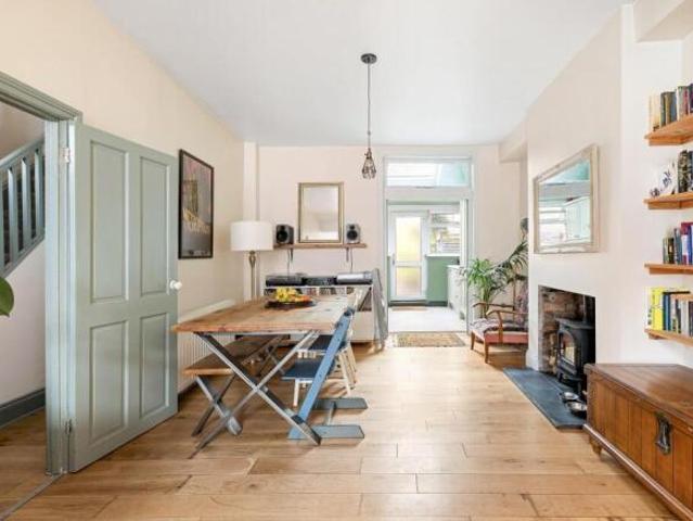 3 bedroom end of terrace house for sale in Cossham Road, St George, BS5