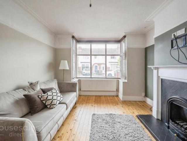 3 bedroom end of terrace house for sale in Carisbrooke Road, Doncaster, DN2