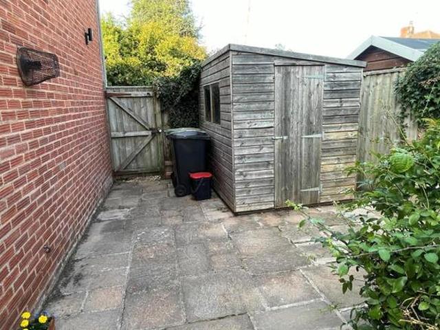 3 bedroom end of terrace house for sale in Carlyon Gardens, Exeter, EX1