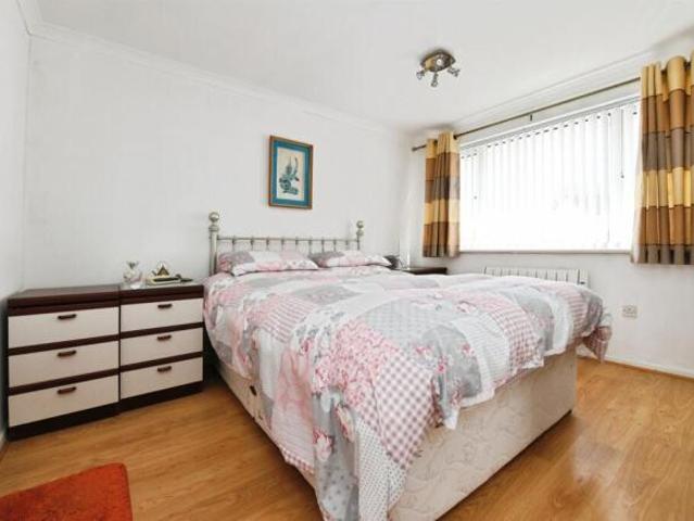 3 bedroom end of terrace house for sale in Carnation Close, Chelmsford, CM1