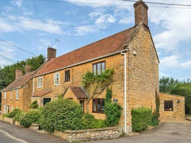 3 Bedroom End Of Terrace House For Sale In Castle Cary