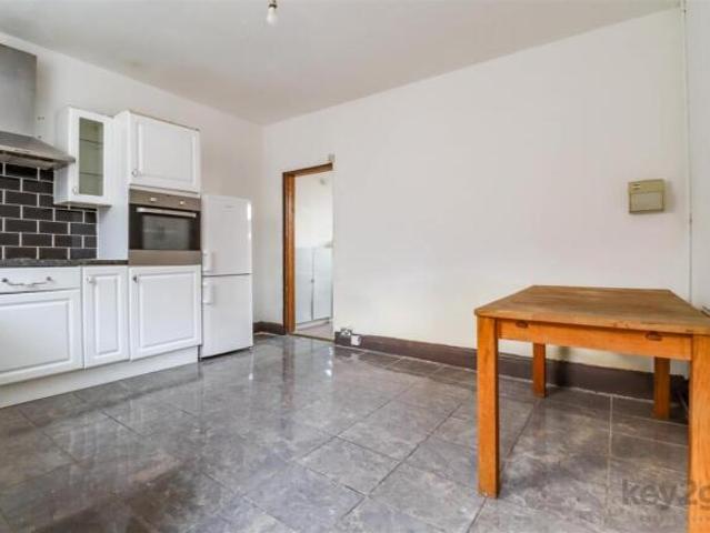 3 bedroom end of terrace house for sale in Cecil Square, Sheffield, S2
