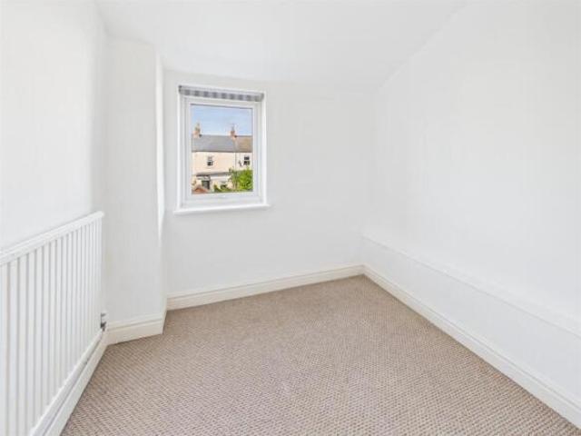 3 bedroom end of terrace house for sale in Cecil Road, Linden, Gloucester, GL1