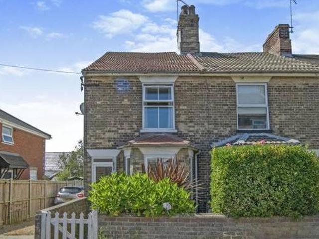 3 bedroom end of terrace house for sale in Church Road Kessingland Lowestoft NR33