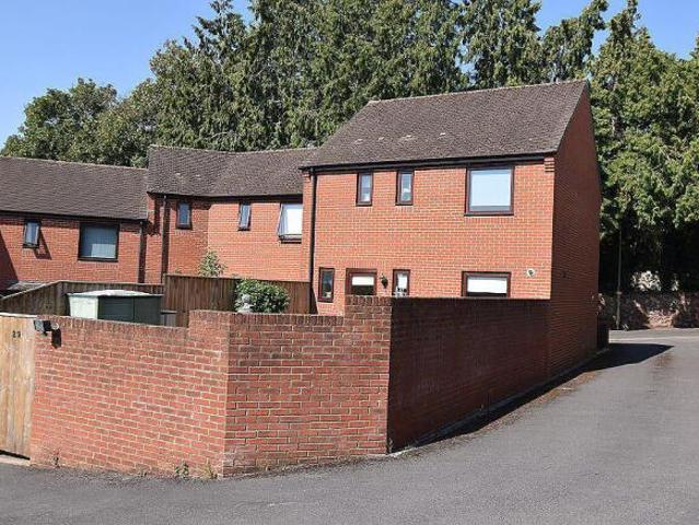 3 bedroom end of terrace house for sale in Church Street, Heavitree, Exeter, EX2