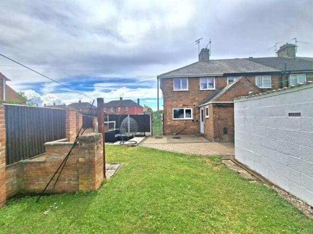 3 bedroom end of terrace house for sale in Chapel Street, Stanground, Peterborough, PE2