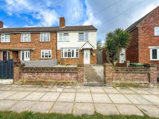 2 bedroom end of terrace house for sale in Chaucer Avenue, Paulsgrove, PO6